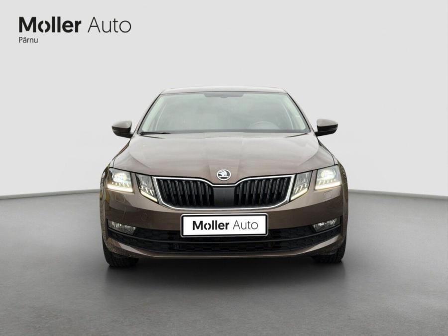 Brūns Skoda Octavia 2020 Pērnava, ar dzinēja tilpumu 1.00 L un nobraukumu 108 tūkst. km par 11900 €, foto 4 vietnē AUTOMOTO.COM.LV