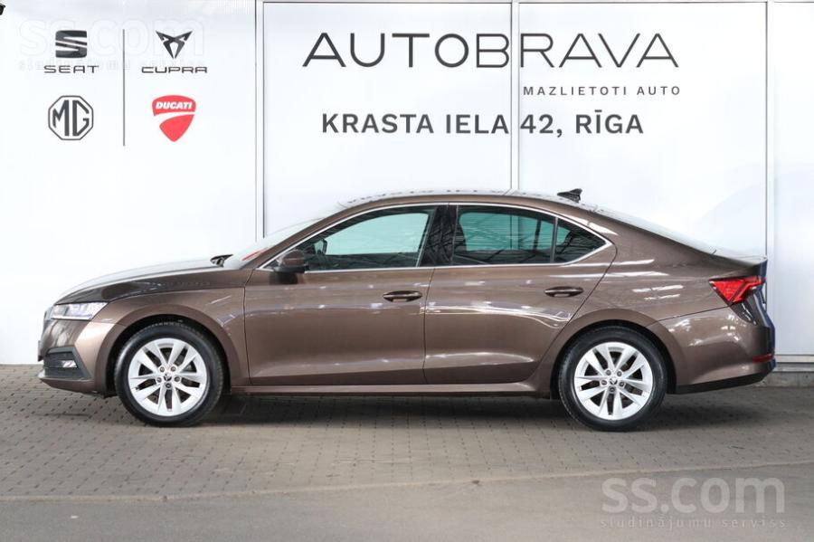 Brown Skoda Octavia 2021 in Riga, with an engine capacity of 1.00 L and mileage of 126 thousand km for 14100 €, photo 5 on AUTOMOTO.COM.LV