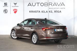 Brown Skoda Octavia 2021 in Riga, with an engine capacity of 1.00 L and mileage of 126 thousand km for 14100 €, photo 9 on AUTOMOTO.COM.LV