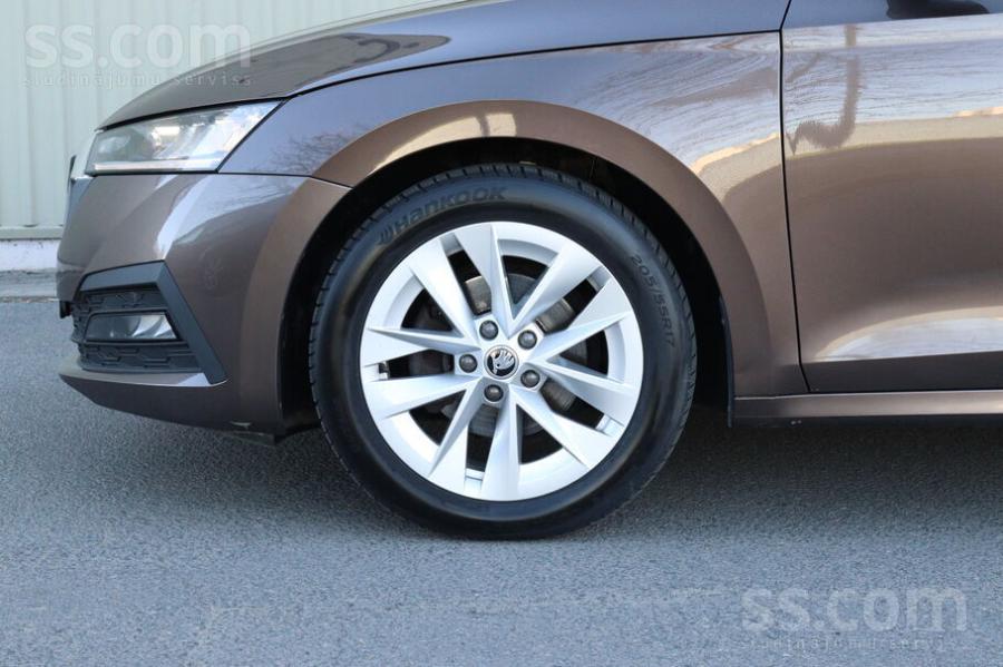 Brown Skoda Octavia 2021 in Riga, with an engine capacity of 1.00 L and mileage of 126 thousand km for 14100 €, photo 32 on AUTOMOTO.COM.LV