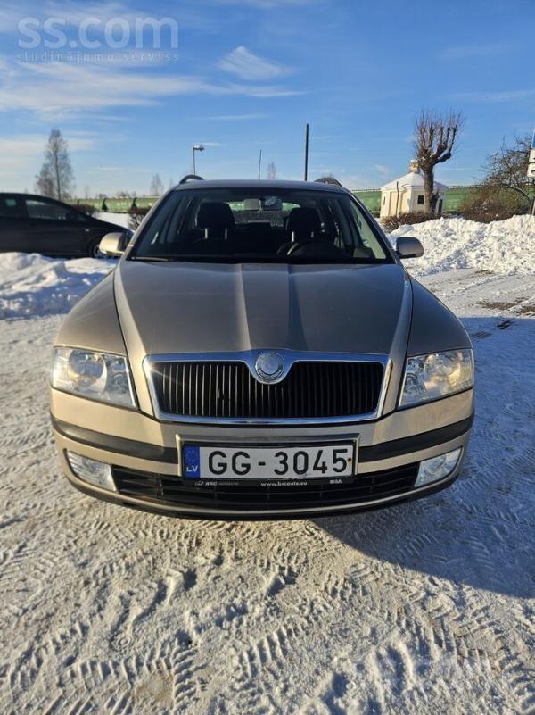 Brown Skoda Octavia 2006 in Gulbene, with an engine capacity of 1.60 L and mileage of 214 thousand km for 2800 €, photo 3 on AUTOMOTO.COM.LV