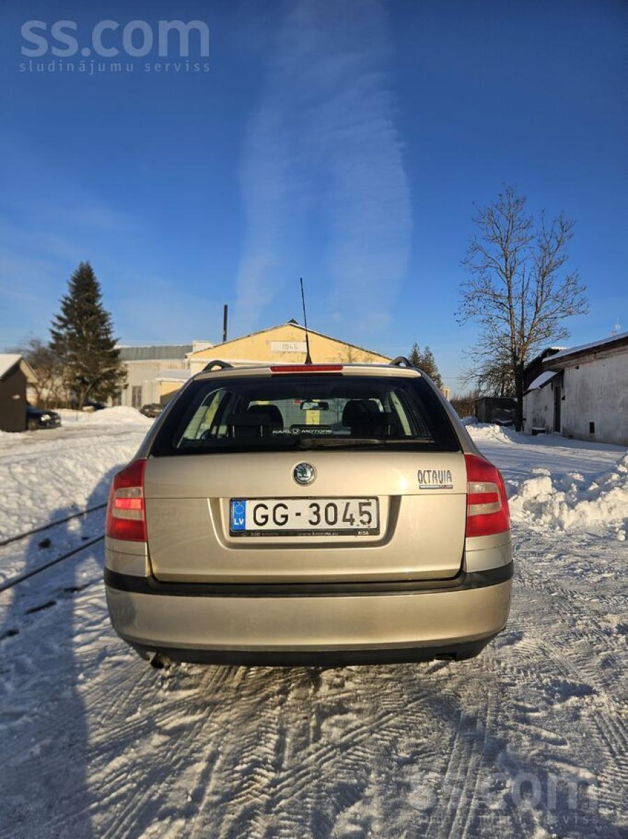 Brown Skoda Octavia 2006 in Gulbene, with an engine capacity of 1.60 L and mileage of 214 thousand km for 2800 €, photo 6 on AUTOMOTO.COM.LV