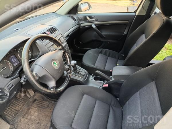 Brūns Skoda Octavia 2006 Rīga, ar dzinēja tilpumu 2.00 L un nobraukumu 249 tūkst. km par 1700 €, foto 3 vietnē AUTOMOTO.COM.LV