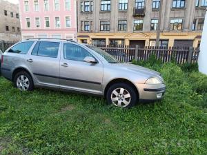 Brūns Skoda Octavia 2006 Rīga, ar dzinēja tilpumu 2.00 L un nobraukumu 249 tūkst. km par 1700 €, foto 6 vietnē AUTOMOTO.COM.LV