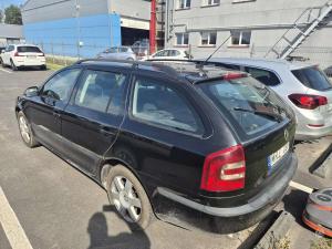 Brown Skoda Octavia 2007 in Vilnius, with an engine capacity of 1.97 L and mileage of 360 thousand km for 790 €, photo 5 on AUTOMOTO.COM.LV