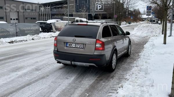 Brown Skoda Octavia 2009 in Riga, with an engine capacity of 1.80 L and mileage of 234 thousand km for 6200 €, photo 3 on AUTOMOTO.COM.LV