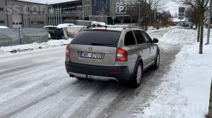 Brown Skoda Octavia 2009 in Riga, with an engine capacity of 1.80 L and mileage of 234 thousand km for 6200 €, photo 3 on AUTOMOTO.COM.LV