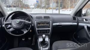 Brown Skoda Octavia 2009 in Riga, with an engine capacity of 1.80 L and mileage of 234 thousand km for 6200 €, photo 7 on AUTOMOTO.COM.LV