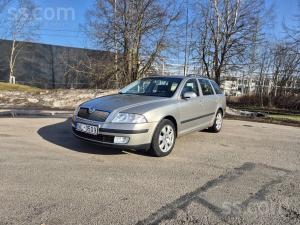 Коричневый Шкода Октавия 2009 в Рига, объемом двигателя 2.00 л и пробегом 275 тыс. км за 2300 €, фото  на AUTOMOTO.COM.LV
