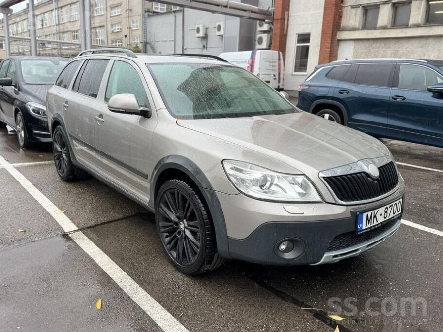 Brūns Skoda Octavia 2009 Rīga, ar dzinēja tilpumu 1.80 L un nobraukumu 256 tūkst. km par 5200 €, foto 4 vietnē AUTOMOTO.COM.LV
