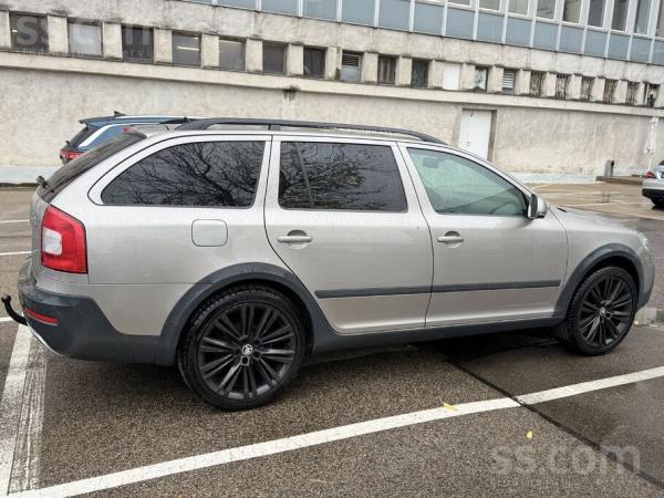 Шкода Октавия 2009 в Рига на AUTOMOTO.COM.LV Коричневый Шкода Октавия 2009 в Рига, объемом двигателя 1.80 л и пробегом 256 тыс. км за 5200 €, фото 5 на AUTOMOTO.COM.LV
