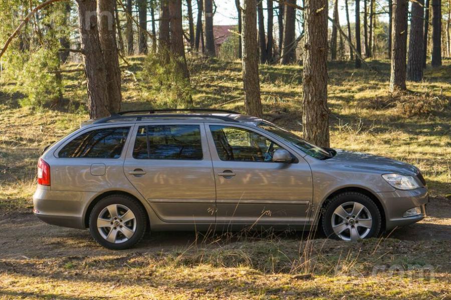 Brown Skoda Octavia 2010 in Aizkraukle, with an engine capacity of 1.80 L and mileage of 230 thousand km for 5550 €, photo 2 on AUTOMOTO.COM.LV