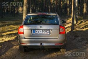 Brown Skoda Octavia 2010 in Aizkraukle, with an engine capacity of 1.80 L and mileage of 230 thousand km for 5550 €, photo 3 on AUTOMOTO.COM.LV