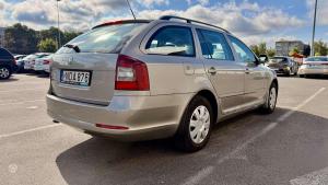 Brown Skoda Octavia 2010 in Vilnius, with an engine capacity of 1.90 L and mileage of 424 thousand km for 1900 €, photo 5 on AUTOMOTO.COM.LV