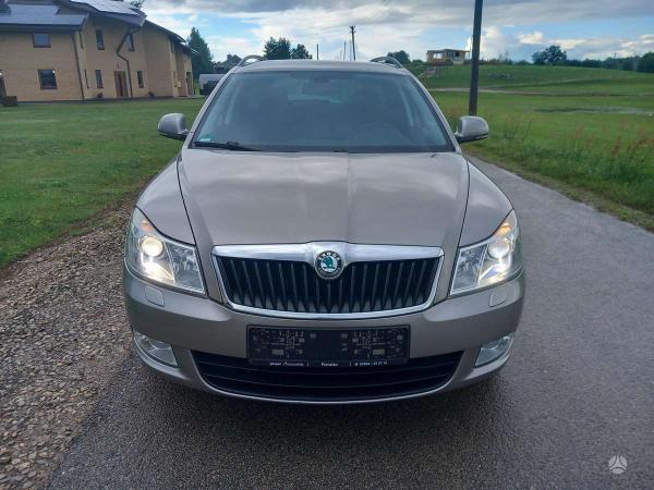Brūns Skoda Octavia 2011 Alīta, ar dzinēja tilpumu 1.39 L un nobraukumu 247 tūkst. km par 3550 €, foto 2 vietnē AUTOMOTO.COM.LV