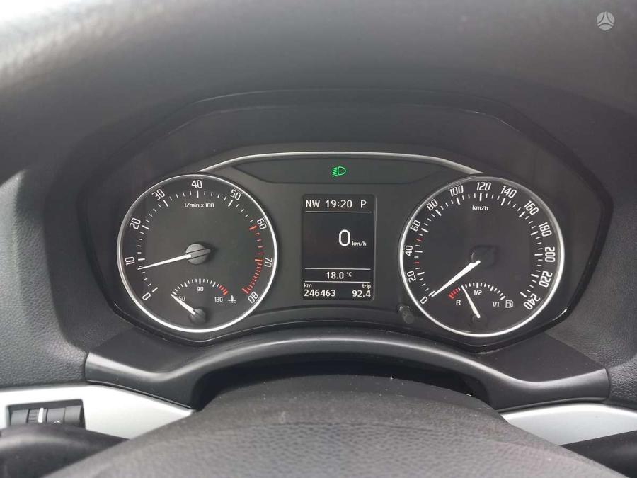 Brown Skoda Octavia 2011 in Alytus, with an engine capacity of 1.39 L and mileage of 247 thousand km for 3550 €, photo 15 on AUTOMOTO.COM.LV