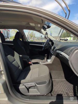 Brūns Skoda Octavia 2011 Viļņa, ar dzinēja tilpumu 1.60 L un nobraukumu 250 tūkst. km par 4000 €, foto 10 vietnē AUTOMOTO.COM.LV