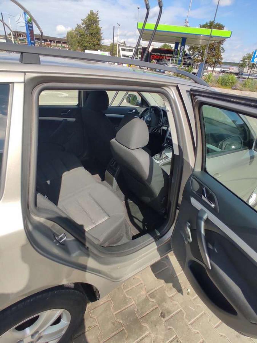 Brūns Skoda Octavia 2011 Viļņa, ar dzinēja tilpumu 1.60 L un nobraukumu 250 tūkst. km par 4000 €, foto 12 vietnē AUTOMOTO.COM.LV