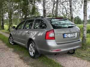 Коричневый Шкода Октавия 2012 в Рига, объемом двигателя 2.00 л и пробегом 379 тыс. км за 2490 €, фото 3 на AUTOMOTO.COM.LV