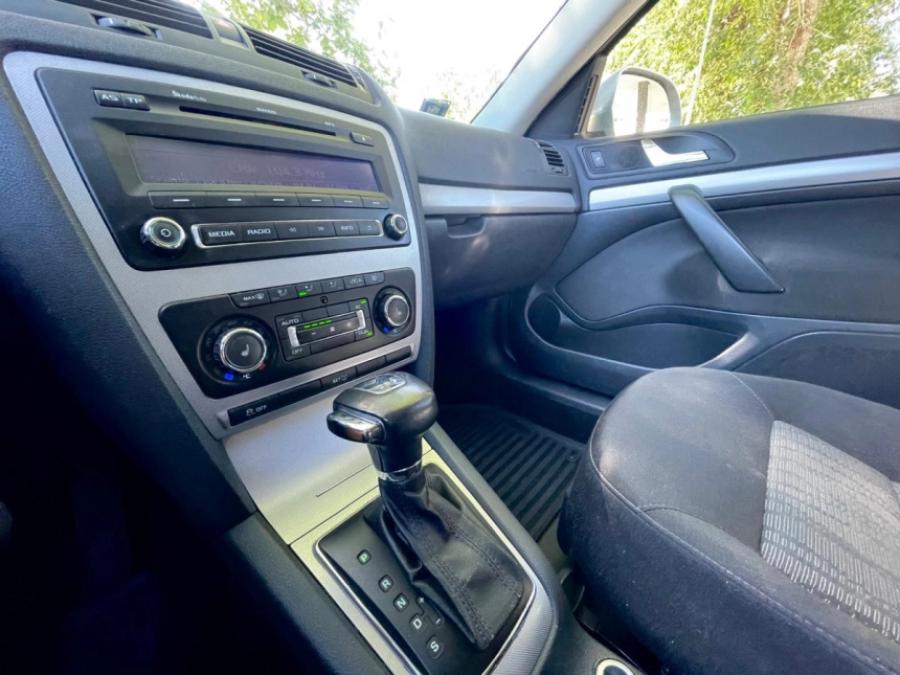 Brūns Skoda Octavia 2012 Rīga, ar dzinēja tilpumu 2.00 L un nobraukumu 0 tūkst. km par 4500 €, foto 11 vietnē AUTOMOTO.COM.LV