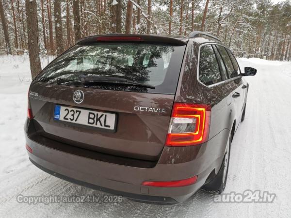 Brown Skoda Octavia 2013 in Tallinn, with an engine capacity of 1.40 L and mileage of 219 thousand km for 7300 €, photo 7 on AUTOMOTO.COM.LV