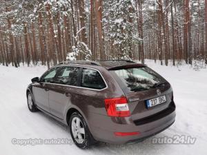 Brown Skoda Octavia 2013 in Tallinn, with an engine capacity of 1.40 L and mileage of 219 thousand km for 7300 €, photo 10 on AUTOMOTO.COM.LV