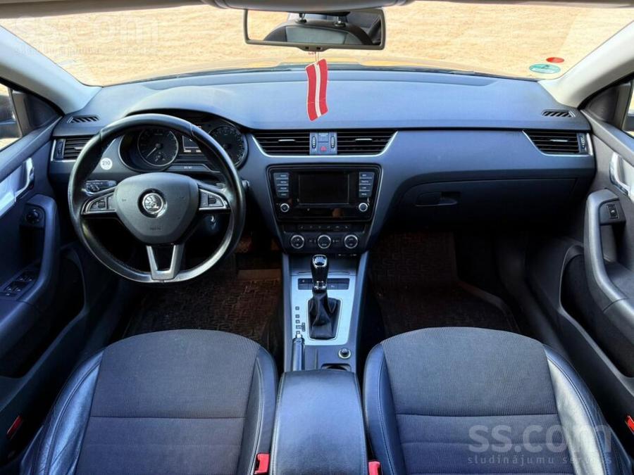 Brūns Skoda Octavia 2013 Rīga, ar dzinēja tilpumu 2.00 L un nobraukumu 250 tūkst. km par 6750 €, foto 11 vietnē AUTOMOTO.COM.LV