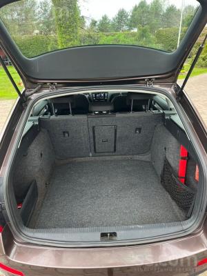 Brown Skoda Octavia 2013 in Riga, with an engine capacity of 1.60 L and mileage of 303 thousand km for 3500 €, photo 8 on AUTOMOTO.COM.LV