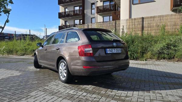 Brūns Skoda Octavia 2013 Kauņa, ar dzinēja tilpumu 1.60 L un nobraukumu 390 tūkst. km par 3499 €, foto 2 vietnē AUTOMOTO.COM.LV