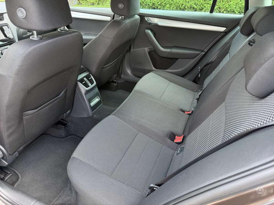 Brūns Skoda Octavia 2013 Ukmergė, ar dzinēja tilpumu 1.60 L un nobraukumu 290 tūkst. km par 4750 €, foto 13 vietnē AUTOMOTO.COM.LV