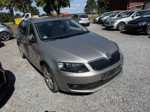 Brown Skoda Octavia 2013 in Vilkaviskis, with an engine capacity of 1.97 L and mileage of 135 thousand km for 6500 €, photo 4 on AUTOMOTO.COM.LV