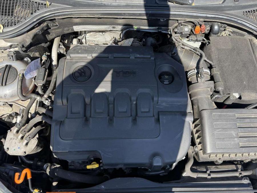 Brown Skoda Octavia 2013 in Vilkaviskis, with an engine capacity of 1.97 L and mileage of 135 thousand km for 6500 €, photo 10 on AUTOMOTO.COM.LV
