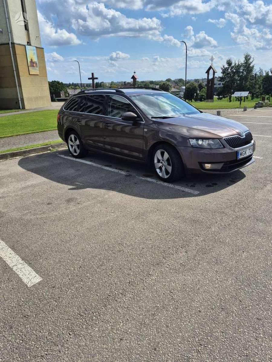 Brown Skoda Octavia 2013 in Kaunas, with an engine capacity of 1.60 L and mileage of 310 thousand km for 6150 €, photo 3 on AUTOMOTO.COM.LV