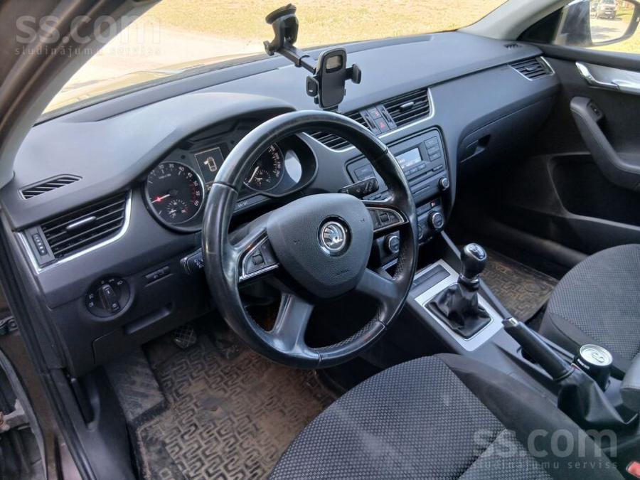 Brūns Skoda Octavia 2014 Ogre, ar dzinēja tilpumu 1.60 L un nobraukumu 277 tūkst. km par 3600 €, foto 12 vietnē AUTOMOTO.COM.LV