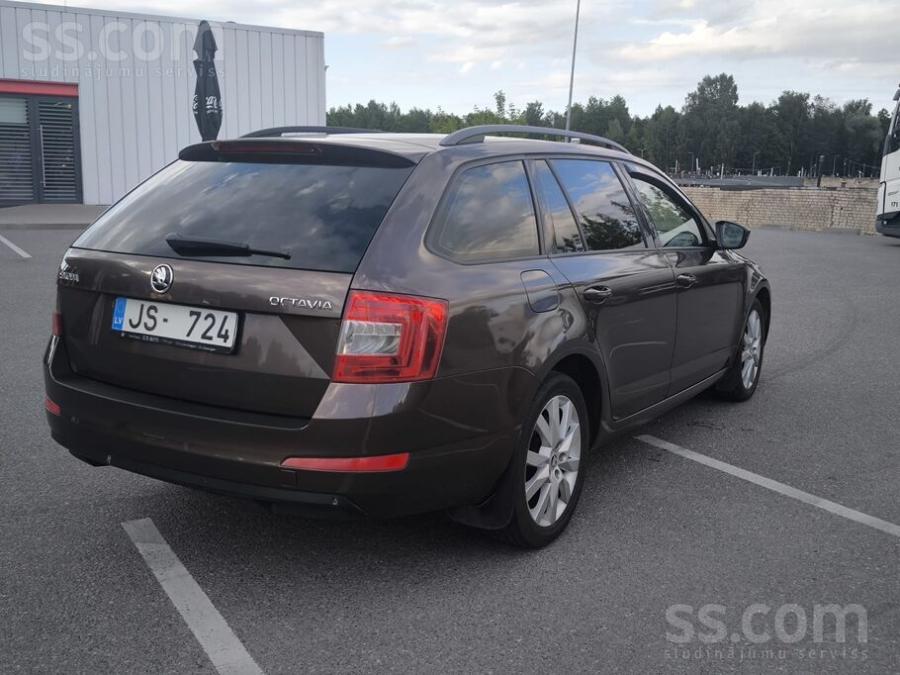 Brown Skoda Octavia 2014 in Riga, with an engine capacity of 1.60 L and mileage of 359 thousand km for 4300 €, photo 5 on AUTOMOTO.COM.LV