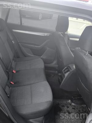 Brown Skoda Octavia 2014 in Riga, with an engine capacity of 1.60 L and mileage of 359 thousand km for 4300 €, photo 7 on AUTOMOTO.COM.LV