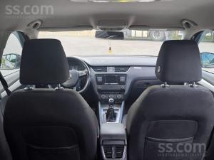 Brown Skoda Octavia 2014 in Riga, with an engine capacity of 1.60 L and mileage of 359 thousand km for 4300 €, photo 8 on AUTOMOTO.COM.LV