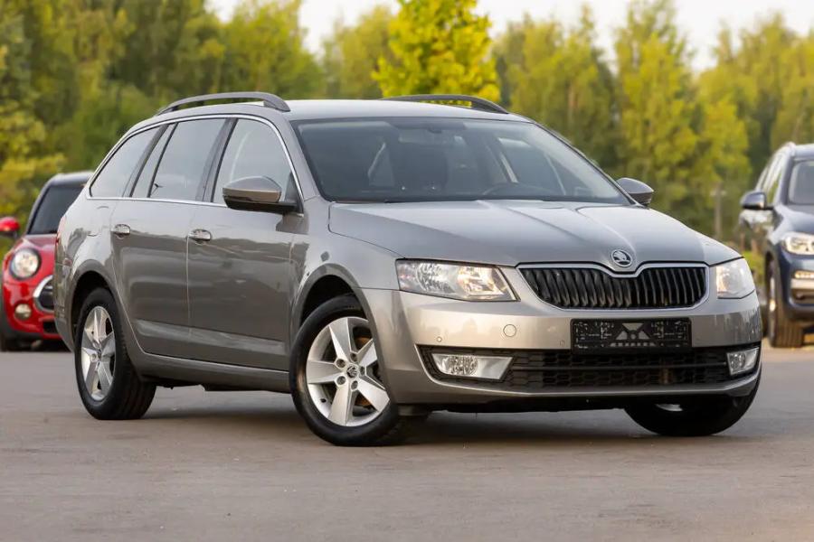 Brūns Skoda Octavia 2014 Jelgava, ar dzinēja tilpumu 1.60 L un nobraukumu 222 tūkst. km par 6500 €, foto 3 vietnē AUTOMOTO.COM.LV
