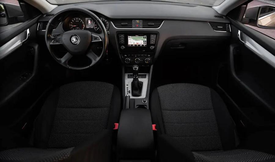 Brūns Skoda Octavia 2014 Jelgava, ar dzinēja tilpumu 1.60 L un nobraukumu 222 tūkst. km par 6500 €, foto 11 vietnē AUTOMOTO.COM.LV