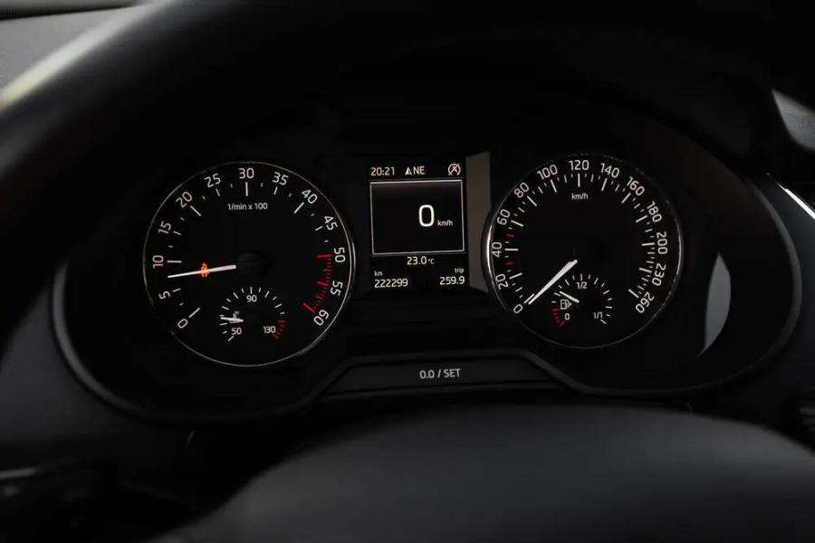 Brūns Skoda Octavia 2014 Jelgava, ar dzinēja tilpumu 1.60 L un nobraukumu 222 tūkst. km par 6500 €, foto 27 vietnē AUTOMOTO.COM.LV