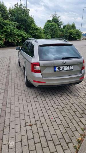 Brown Skoda Octavia 2014 in Kaunas, with an engine capacity of 1.60 L and mileage of 218 thousand km for 6300 €, photo 5 on AUTOMOTO.COM.LV