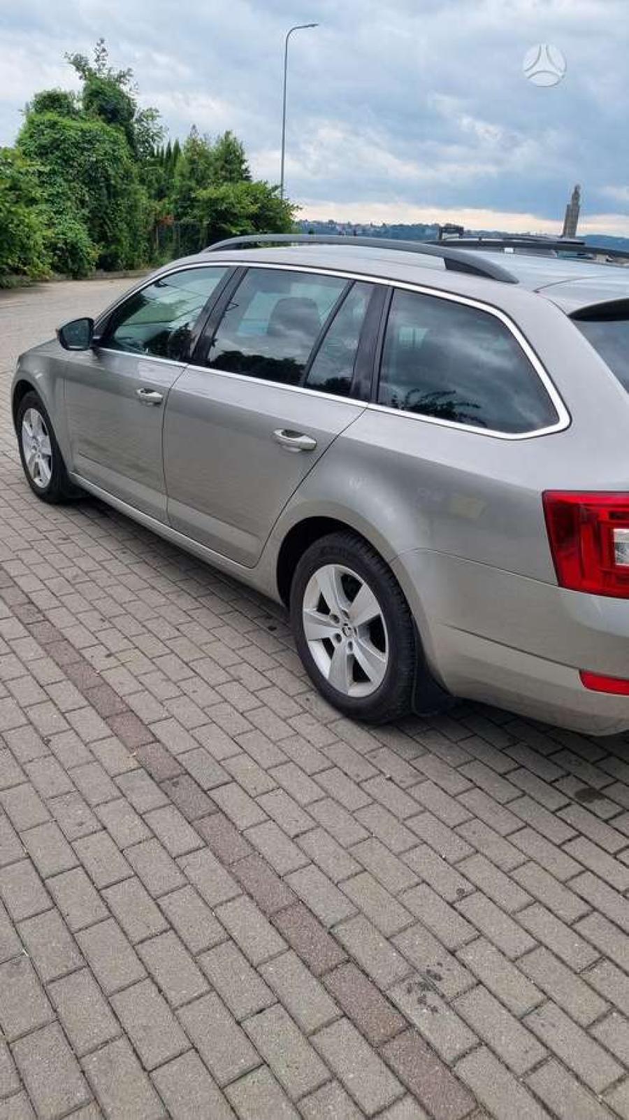 Brown Skoda Octavia 2014 in Kaunas, with an engine capacity of 1.60 L and mileage of 218 thousand km for 6300 €, photo 6 on AUTOMOTO.COM.LV