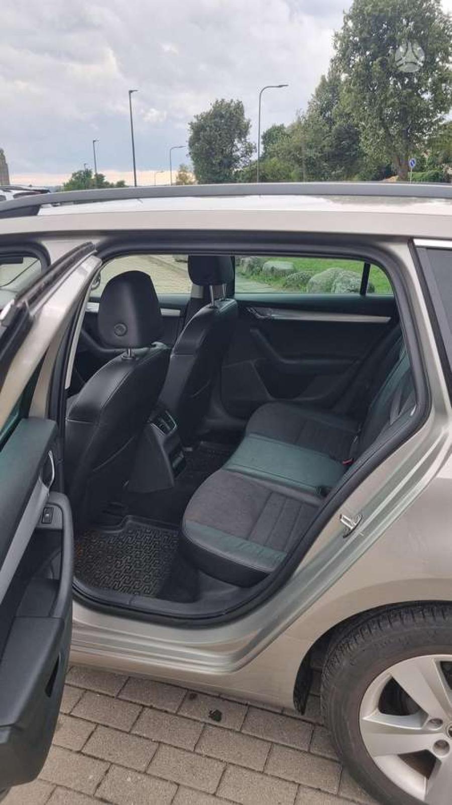 Brown Skoda Octavia 2014 in Kaunas, with an engine capacity of 1.60 L and mileage of 218 thousand km for 6300 €, photo 8 on AUTOMOTO.COM.LV