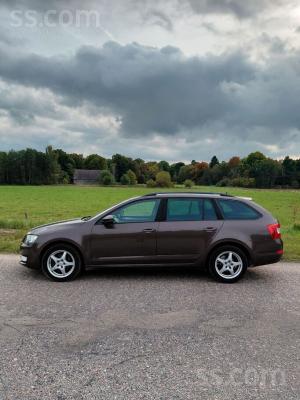Brūns Skoda Octavia 2014 Valka, ar dzinēja tilpumu 2.00 L un nobraukumu 329 tūkst. km par 5600 €, foto 8 vietnē AUTOMOTO.COM.LV