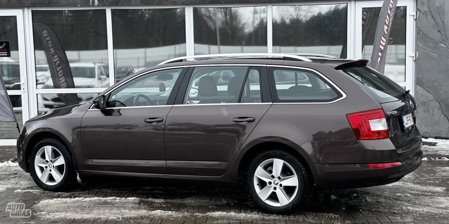 Brown Skoda Octavia 2015 in Radviliskis, with an engine capacity of 1.60 L and mileage of 283 thousand km for 6250 €, photo 7 on AUTOMOTO.COM.LV