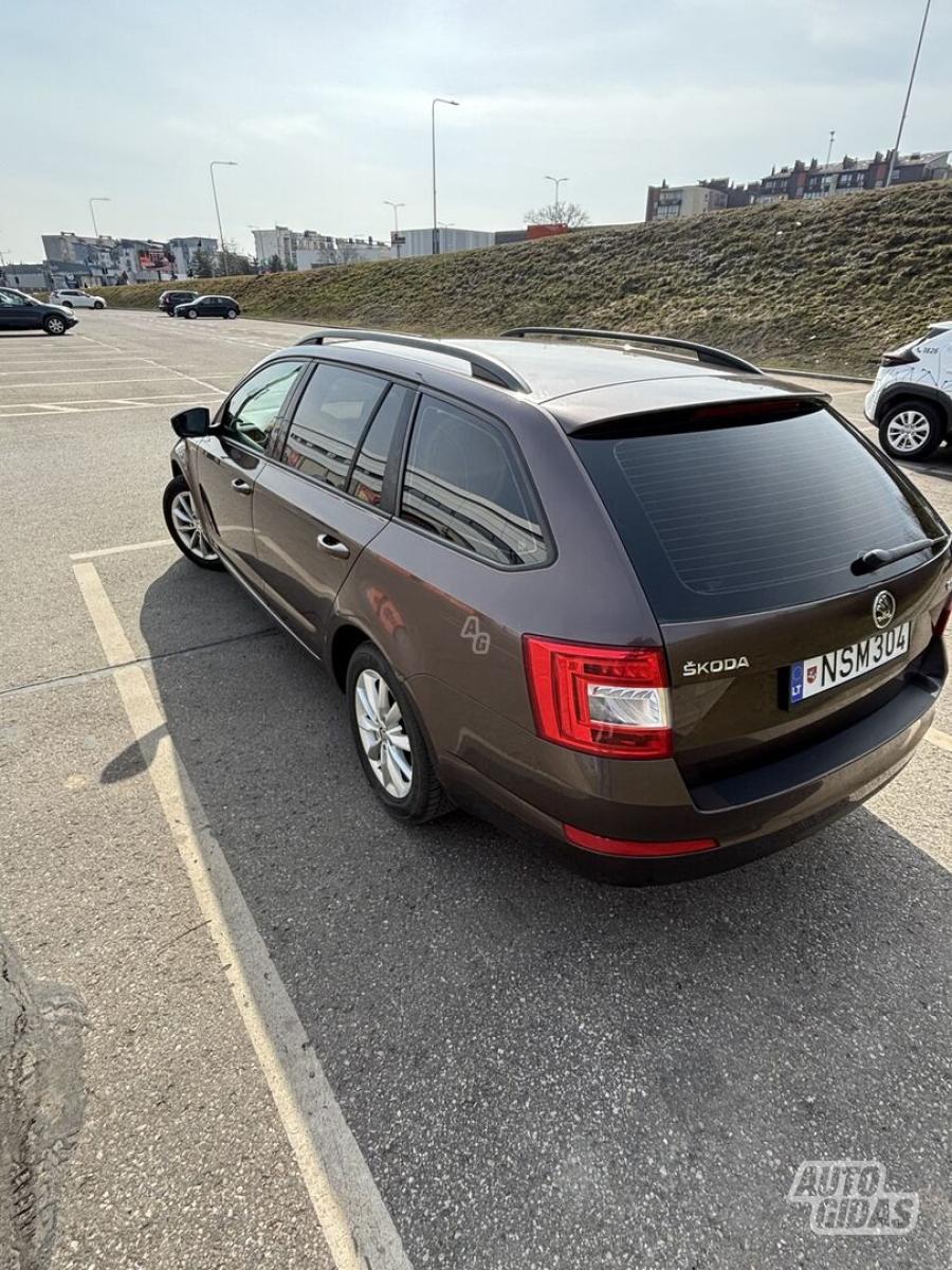 Brown Skoda Octavia 2015 in Vilnius, with an engine capacity of 1.60 L and mileage of 219 thousand km for 5500 €, photo 2 on AUTOMOTO.COM.LV