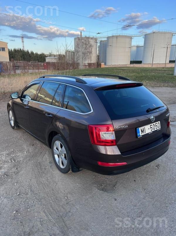 Brown Skoda Octavia 2015 in Riga, with an engine capacity of 1.60 L and mileage of 331 thousand km for 5000 €, photo 7 on AUTOMOTO.COM.LV