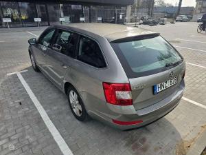 Brown Skoda Octavia 2015 in Vilnius, with an engine capacity of 1.60 L and mileage of 260 thousand km for 4000 €, photo 5 on AUTOMOTO.COM.LV
