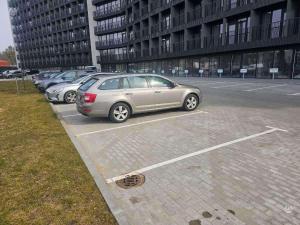 Brown Skoda Octavia 2015 in Vilnius, with an engine capacity of 1.60 L and mileage of 260 thousand km for 4000 €, photo 6 on AUTOMOTO.COM.LV