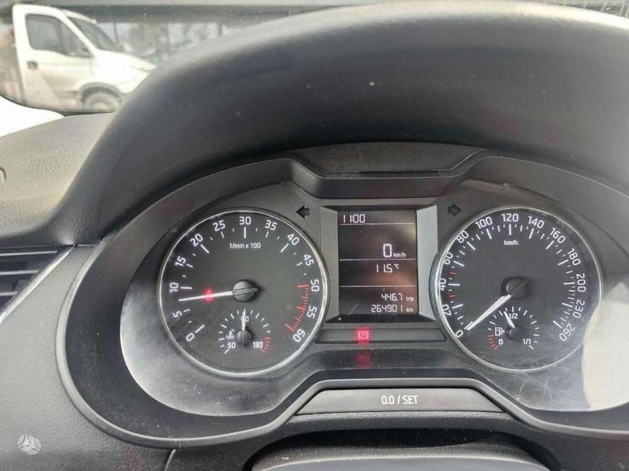 Brown Skoda Octavia 2015 in Vilnius, with an engine capacity of 1.60 L and mileage of 260 thousand km for 4000 €, photo 9 on AUTOMOTO.COM.LV